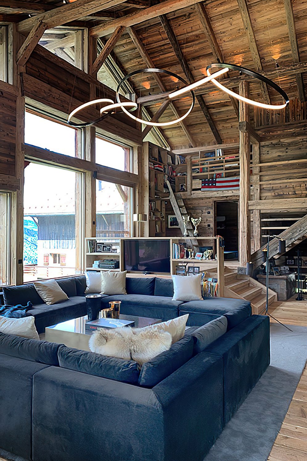 ROOM Luxury Furniture & Lighting